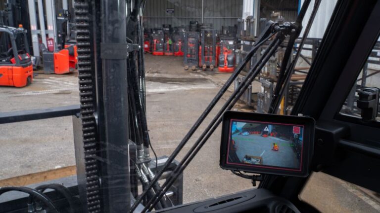 AI Pedestrian detection system for saving lives - Blaxtair