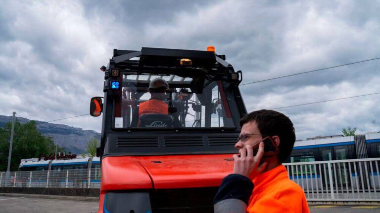 AI Pedestrian detection system for saving lives - Blaxtair